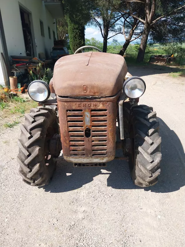 Trattore ERON 4x4-avv.ad inerzia-da restaurare-va in moto Anno 1930 ...