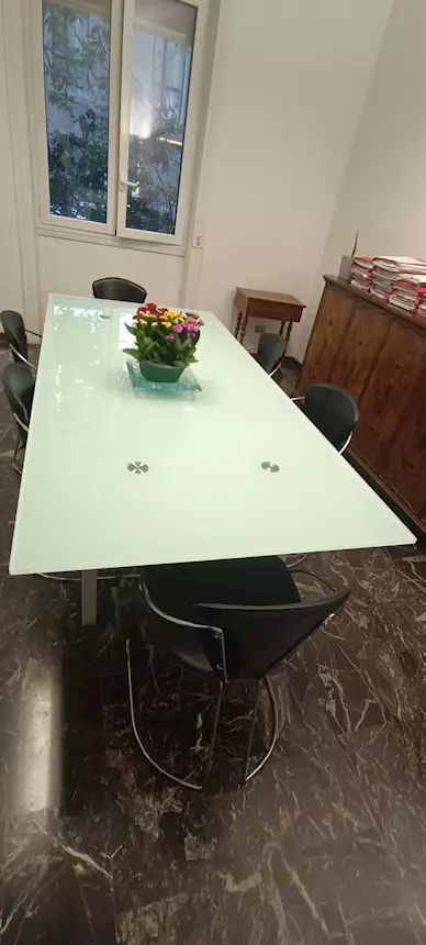 Tavolo sala riunioni - Mobili Ufficio a Milano | AAAnnunci.it