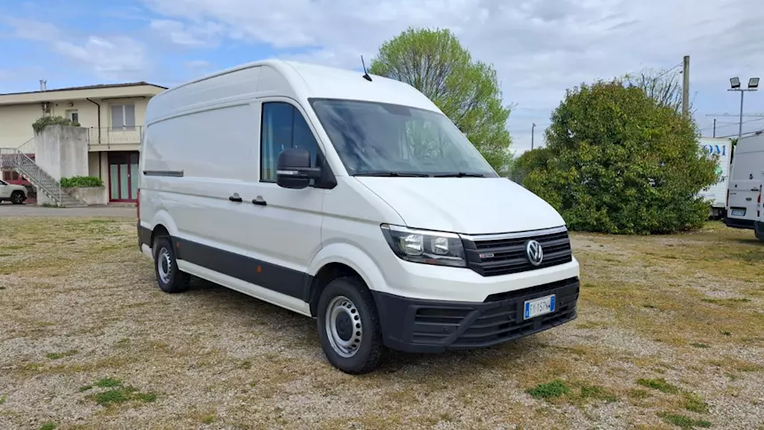 Volkswagen Crafter 4 X 4 - Furgone Gran Volume Euro 6, passo medio ...