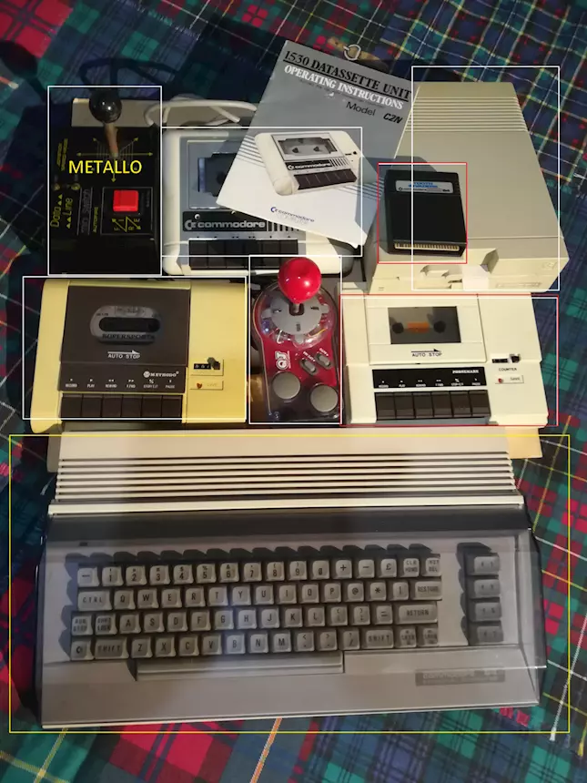 Commodore 64 + Drive 1571 + acc.ri e giochi - Collezioni diverse a Genova
