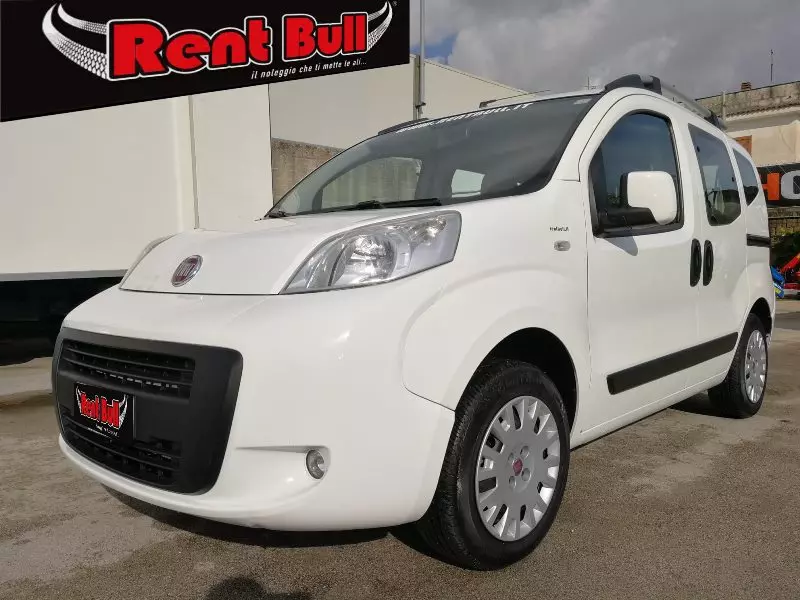 Fiat Qubo Autovettura motore nuovo benzina /metano Anno 2013, colore ...