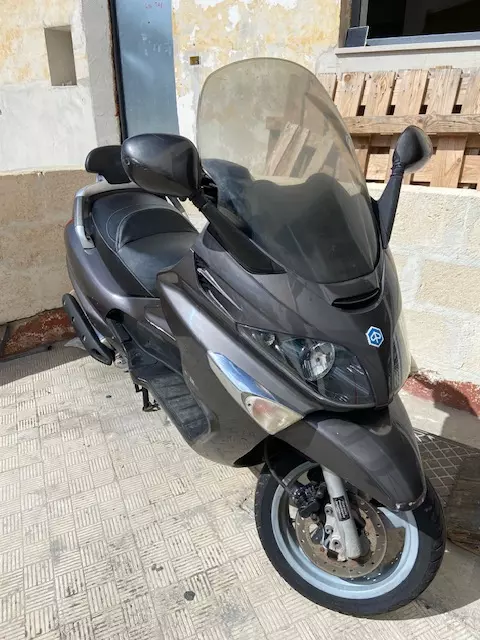 PIAGGIO Xevo 400cc - Scooter - in vendita a Lecce