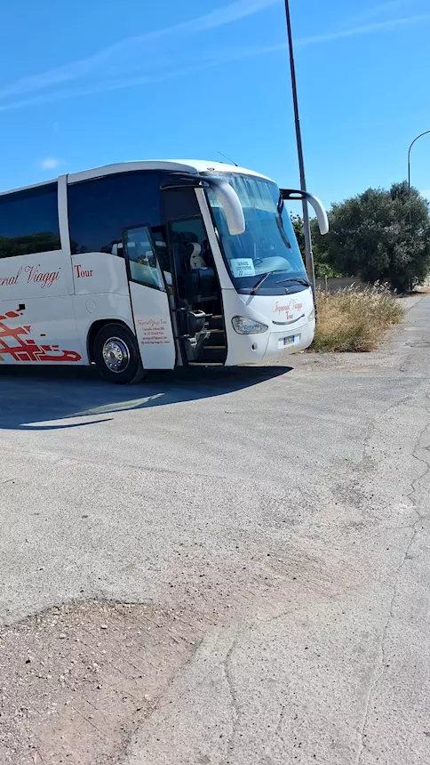 Century 2006 €3 USB motore nuovo Scania Km 154000 - Brindisi