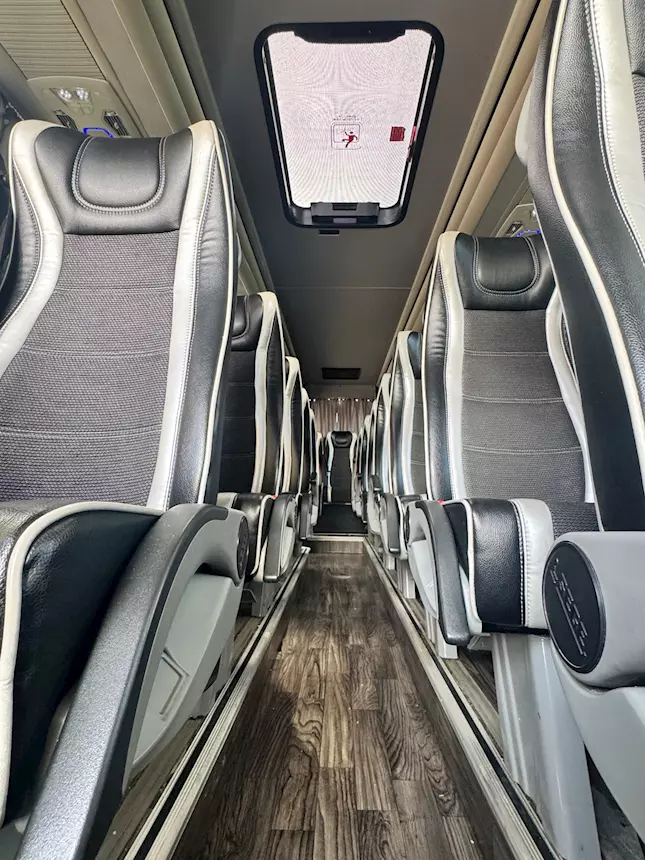 Iveco Daily 30 posti Euro 6 Anno 2017 Km 243000, interni in pelle ...