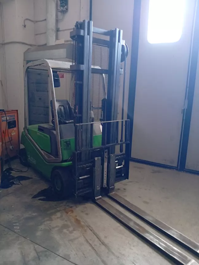 MULETTO ELETTRICO CESAB BLITZ 416L CON BATTERIE DA RICONDIZ - Firenze