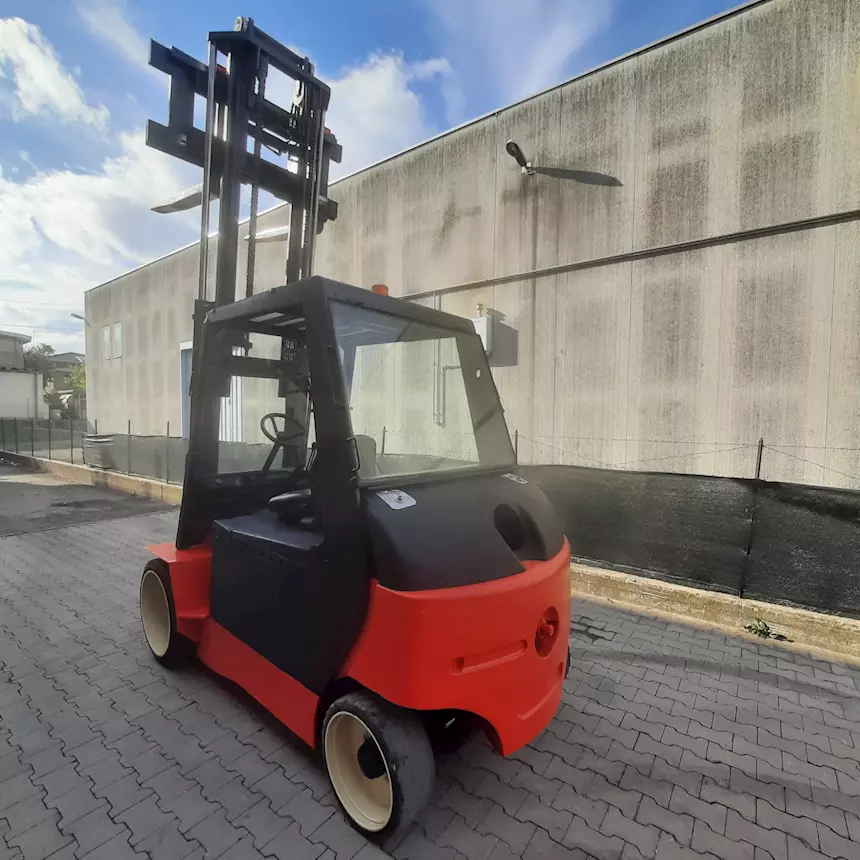 Muletto a batteria Lugli 60 q.li, in ottime condizioni - Parma