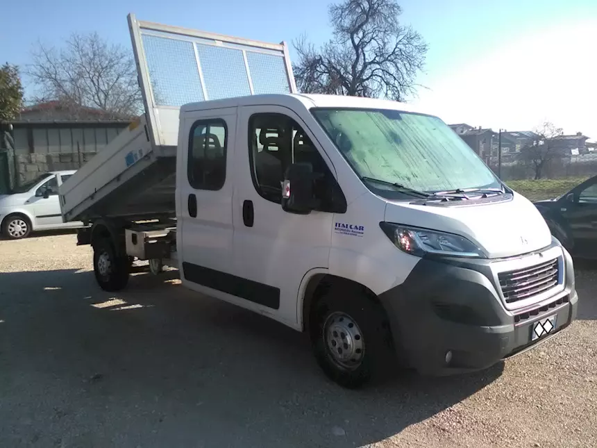 Boxer doppia cabina 7 posti ribaltabile Peugeot Anno 2017, in ottime ...
