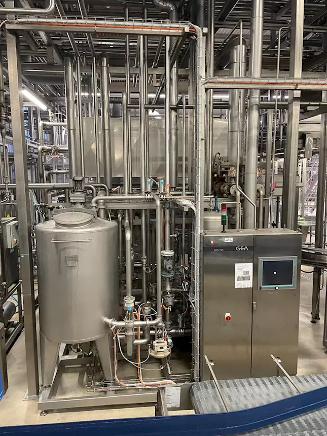 LC582 Linea riempimento completa usata Krones xCSD in PET - Verona