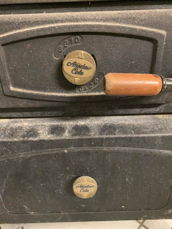 Stufa a legna Anselmo, marca Anselmo Cola - Verona