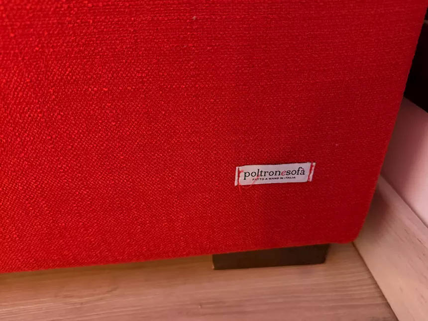 Divano 3 posti rosso 220 cm Poltrone e Sofà, colore rosso vivo - Milano