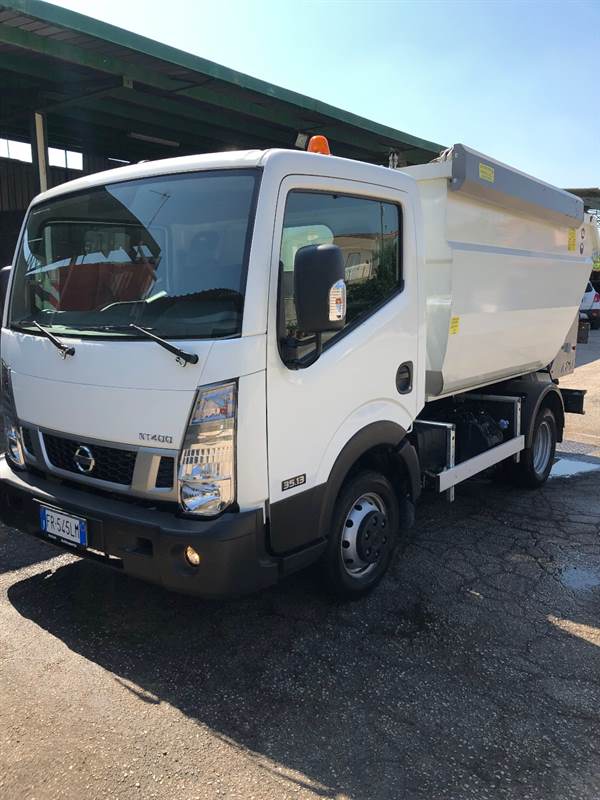 Noleggio Automezzi Trasporto Rifiuti Diverse Tipologie - Napoli