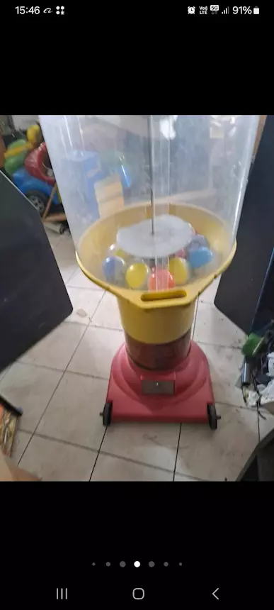 Distributore automatico di palle soppresa discapa - Reggio di Calabria