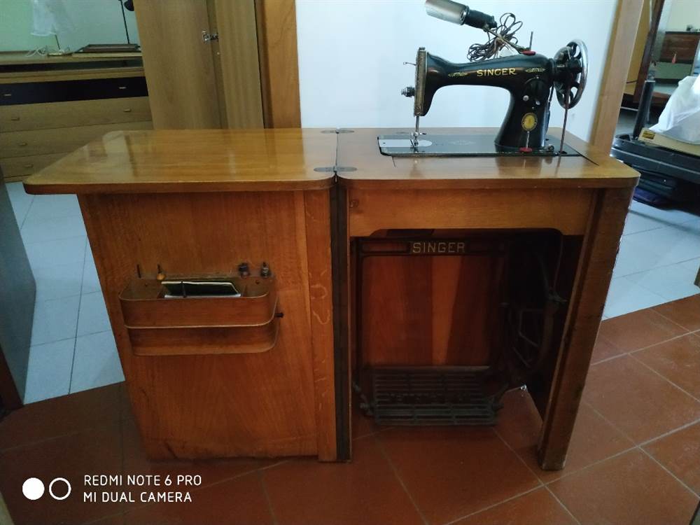 Macchina da cucire Singer anni 50, N.15 M88, modello M15M88, in ottime ...