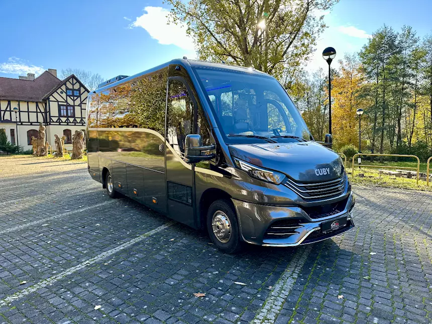 Iveco Cuby C70 Tourist Line da 27+1+1 posti Euro 6 - Como