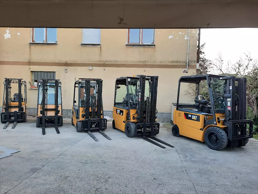 Muletti CAT Varie Portate e Prezzo in provincia di Torino