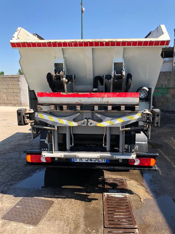 Noleggio Automezzi Trasporto Rifiuti Diverse Tipologie - Napoli
