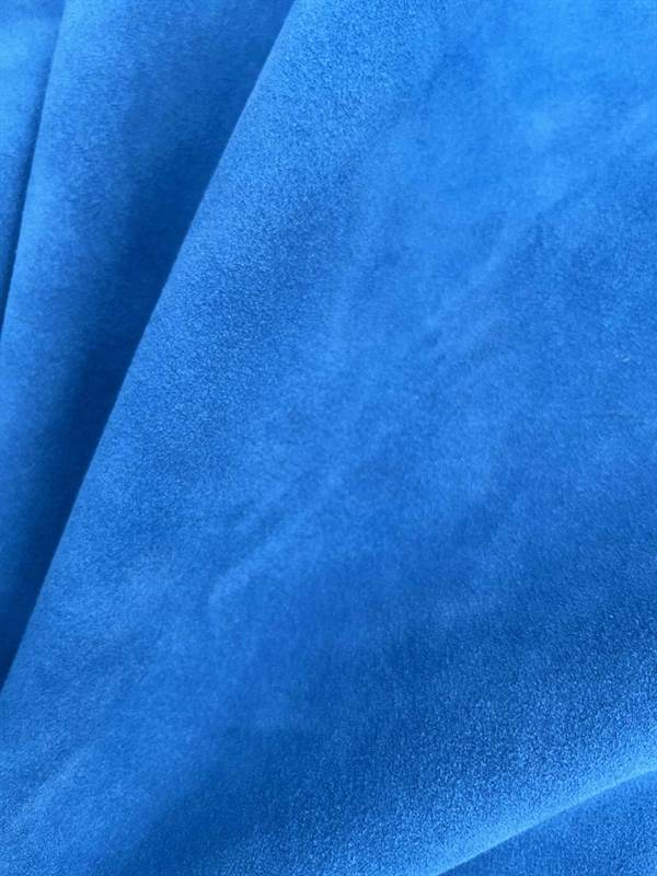 Pelle scamosciata colore Azzurro da pelletteria, tipo pellame VITELLI ...
