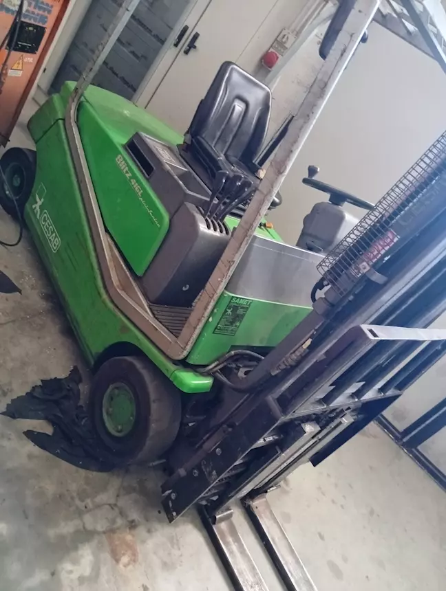 MULETTO ELETTRICO CESAB BLITZ 416L CON BATTERIE DA RICONDIZ - Firenze